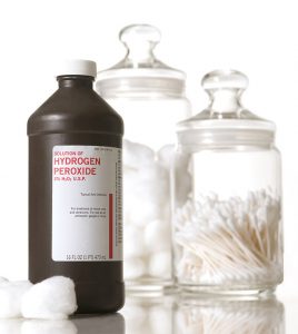 Hydrogen Peroxide vs Bleach: How They Compare